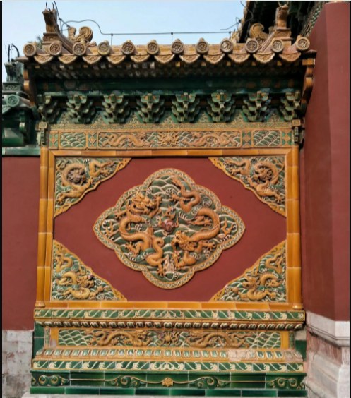 Glazed tiles, a preference in ancient Chinese architecture