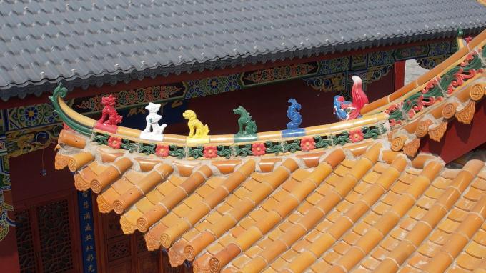 Glazed Surface Antique Chinese Roof Tile Figures Decoration